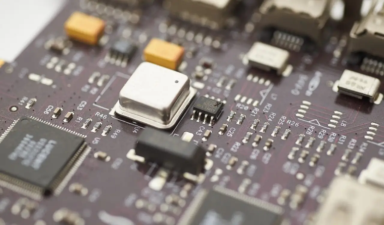 How to Select a Crystal for a Microcontroller? - blog - Onzuu